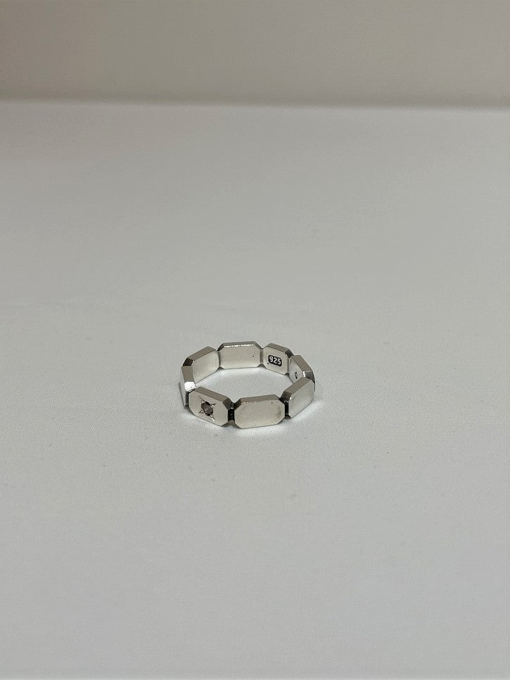 OLIVIER JEWELLERY / TAB RING WITH DIAMOND – Inefficient